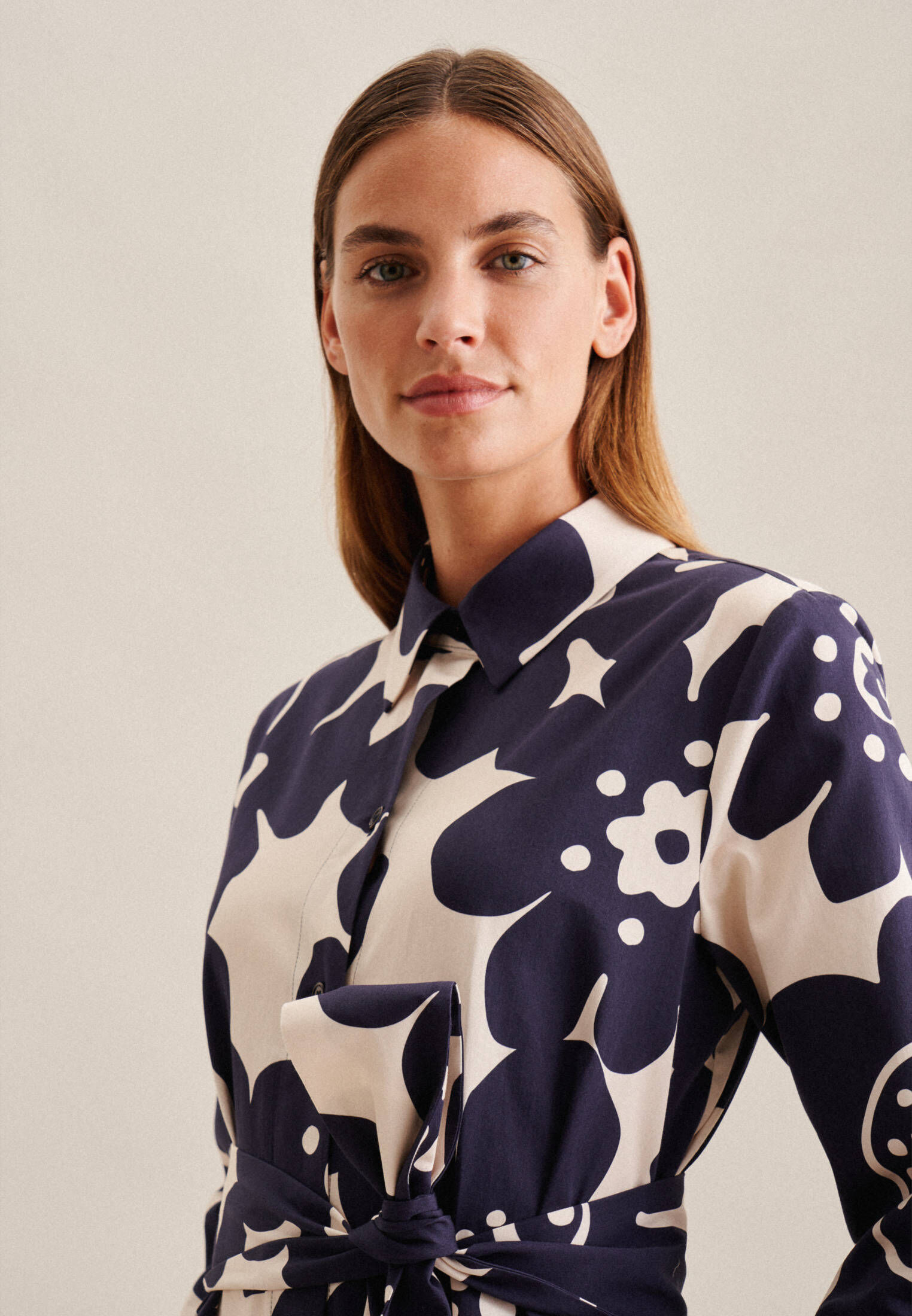 Damen Kleid Schwarze Rose