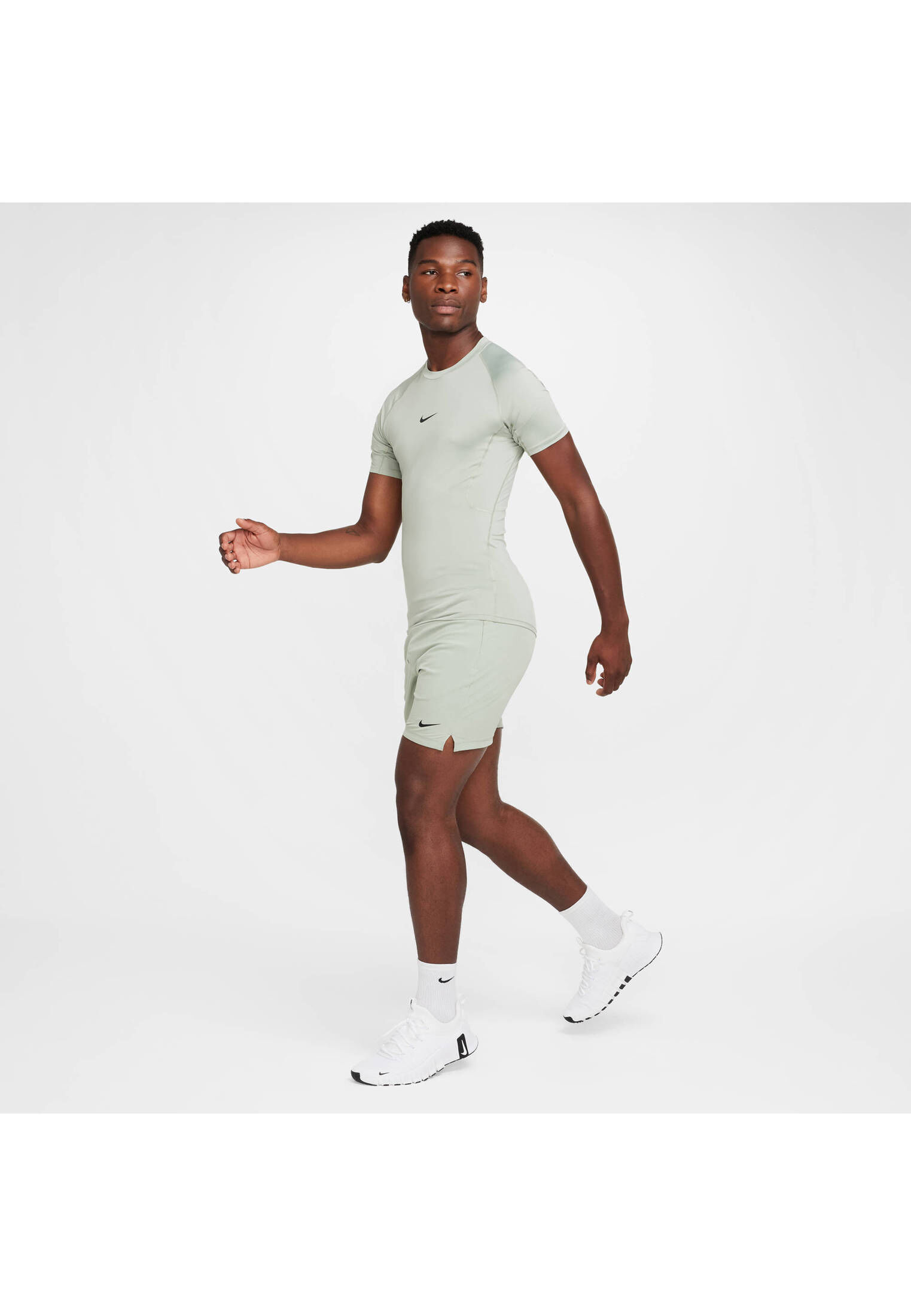 Nike Herren Funktionsshirt DRI-FIT in grün kaufen | engelhorn