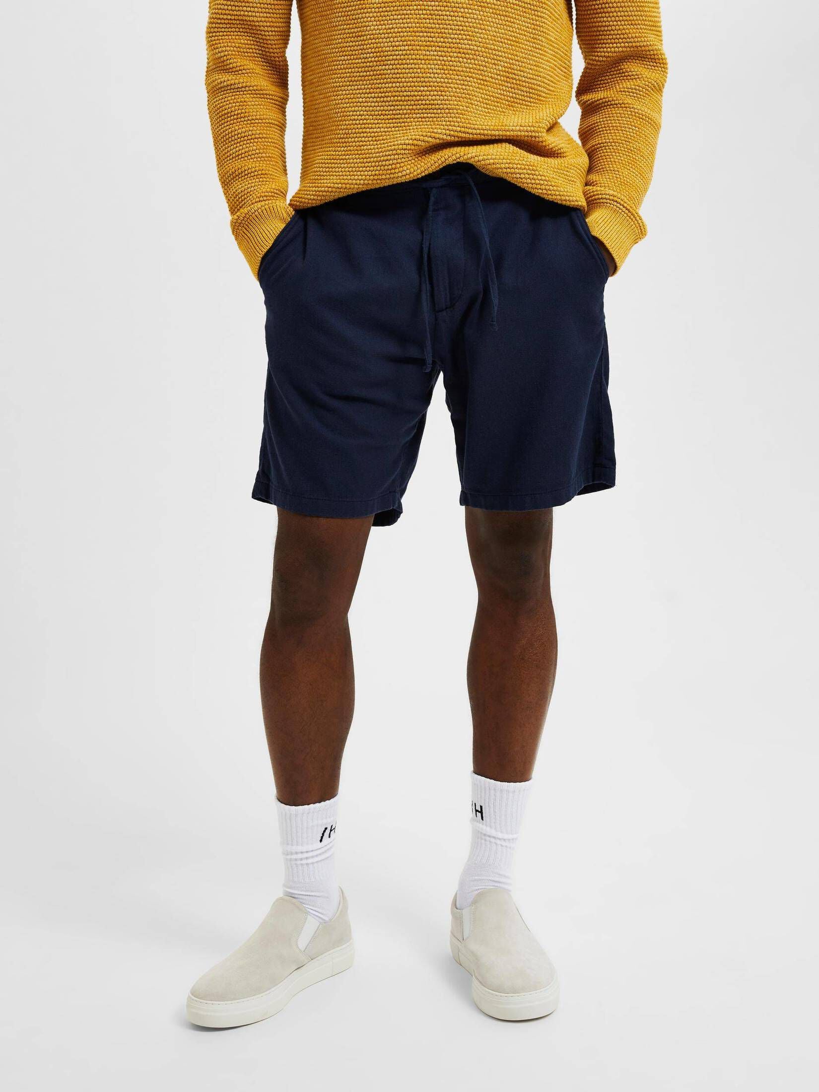 Selected Homme Herren Shorts SLHCOMFORT-BRODY LINEN SHORTS in blau ...