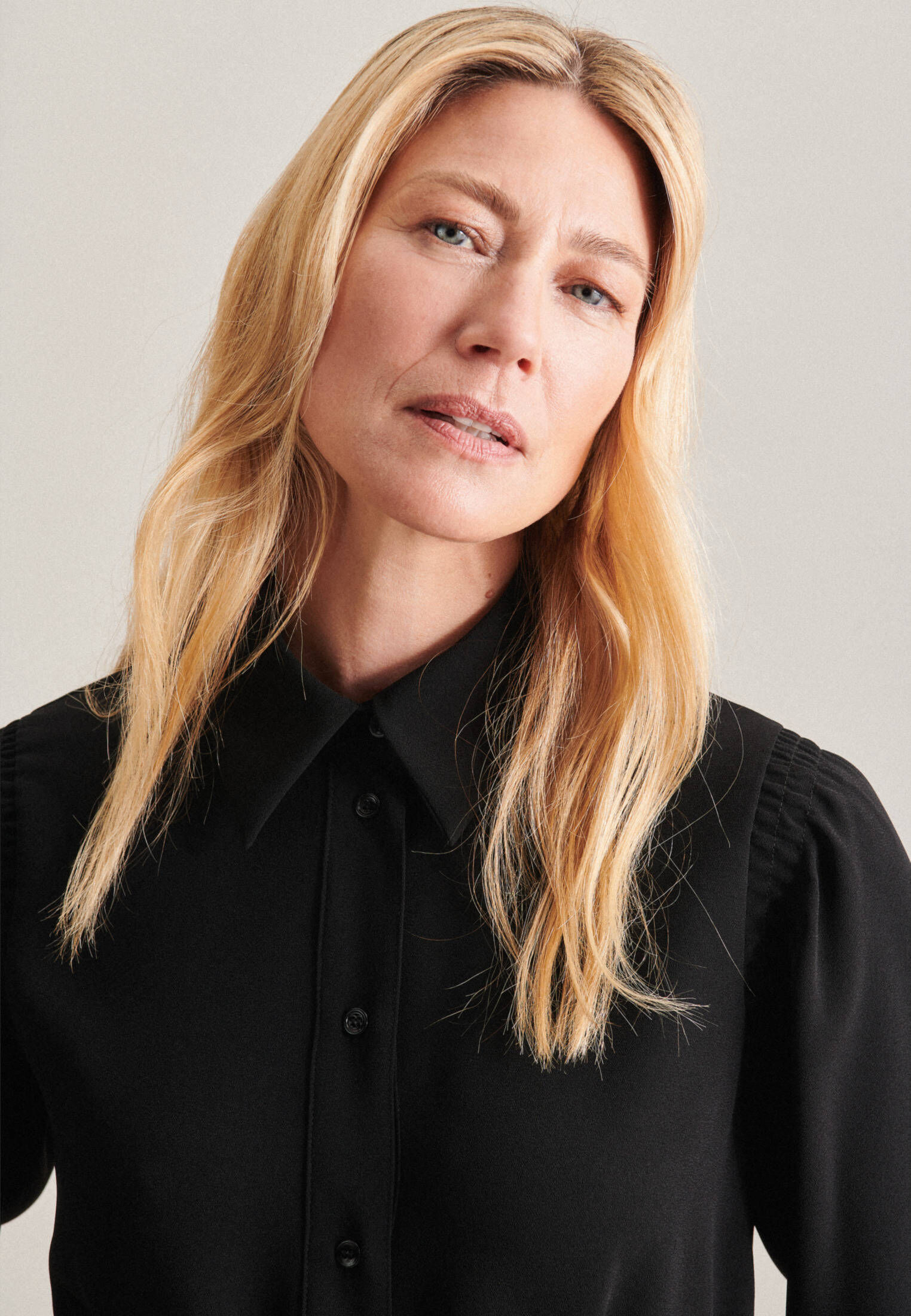 Damen Kleid Schwarze Rose