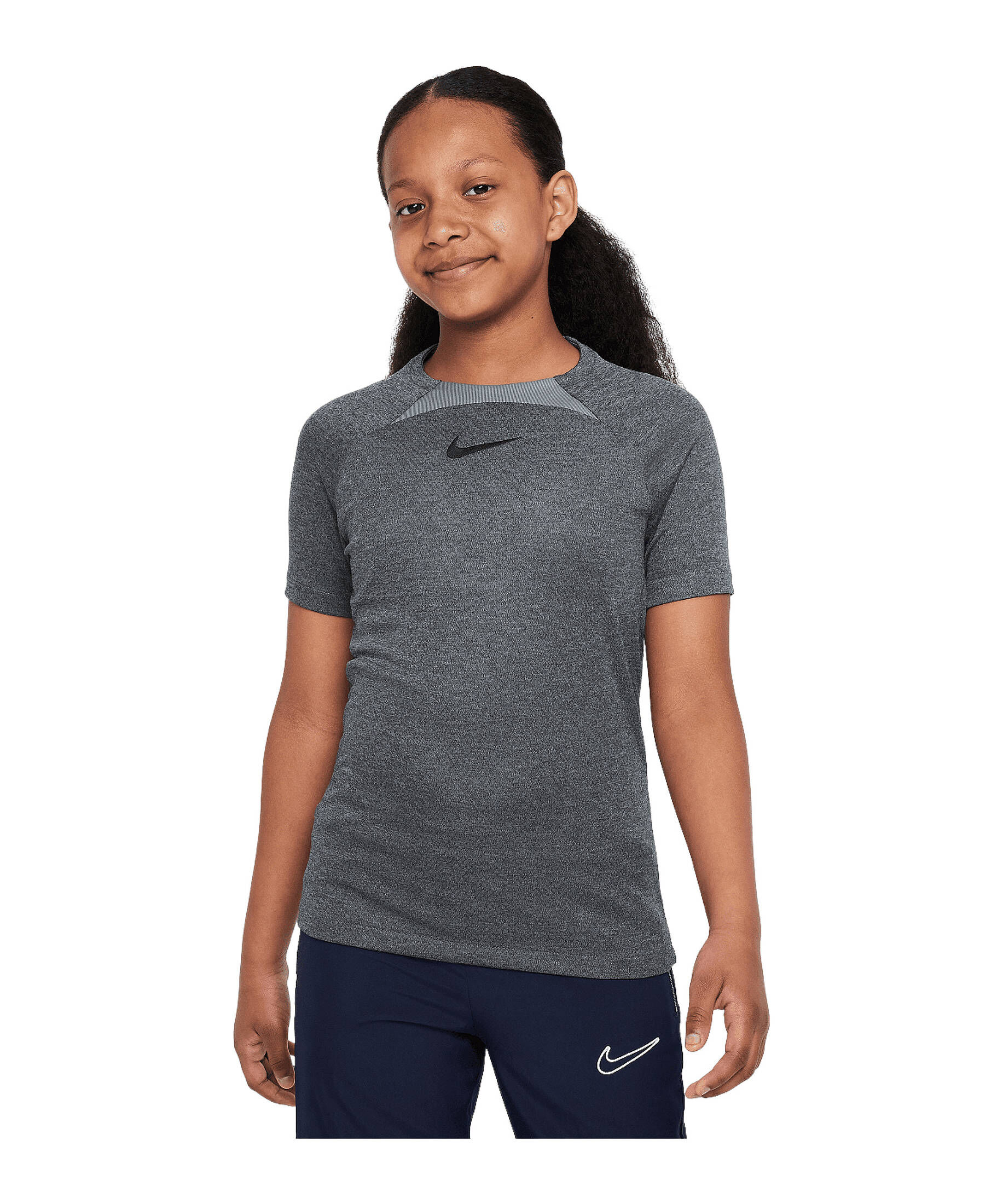 Nike Kinder T-Shirt in Grau kaufen | engelhorn