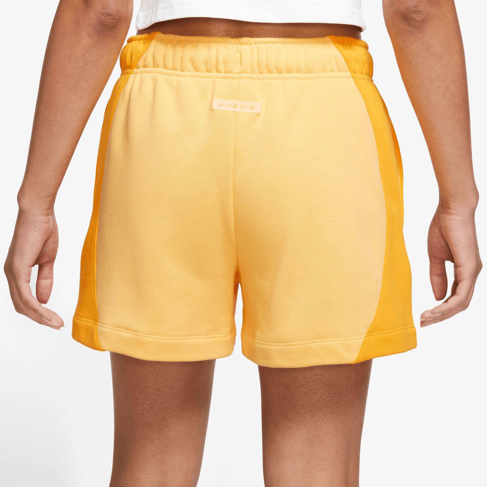 Nike Sportswear Damen Shorts in gelb kaufen | engelhorn