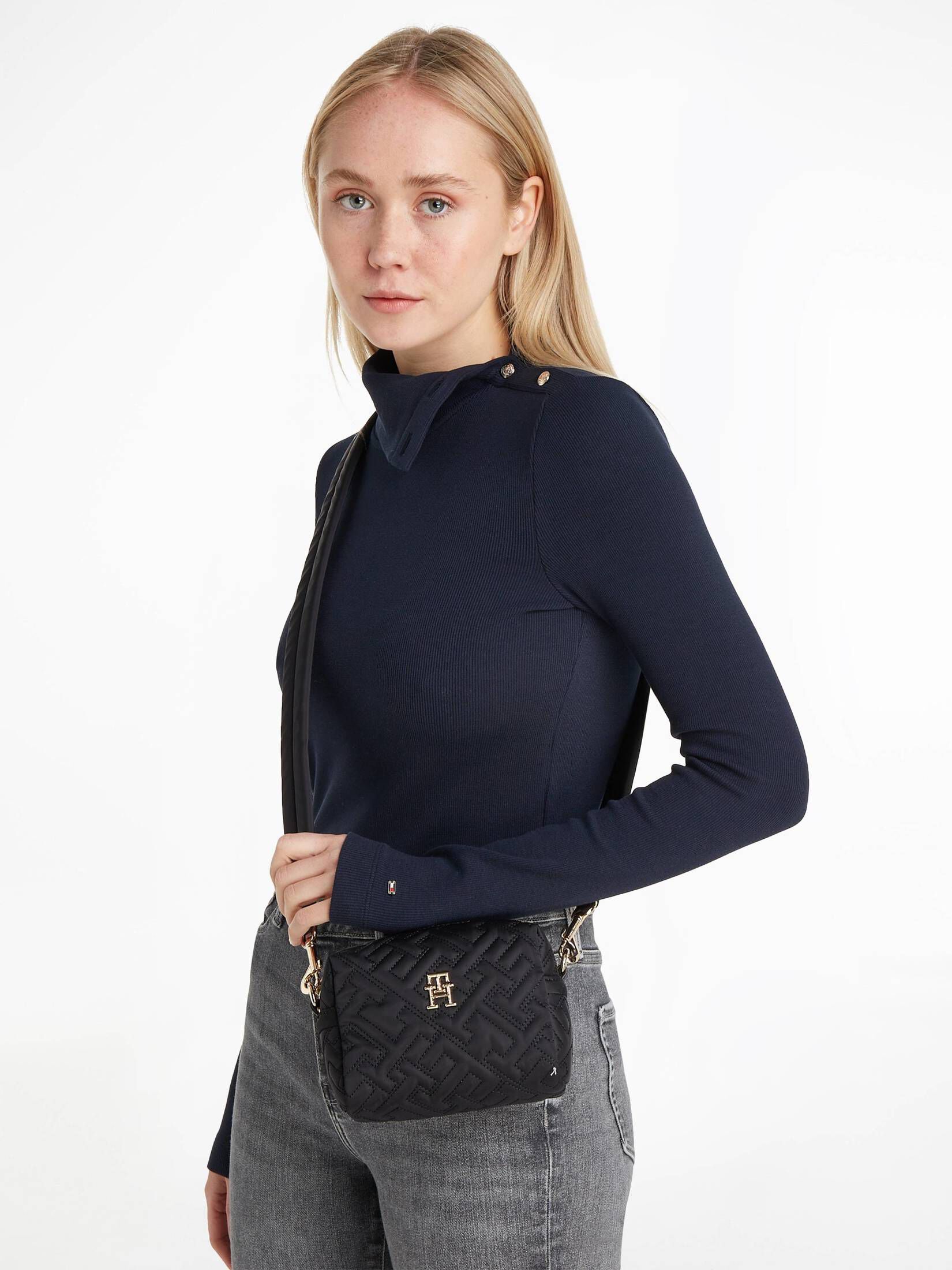 Tommy Hilfiger Damen Umhängetasche TH FLOW CROSSOVER in schwarz kaufen ...