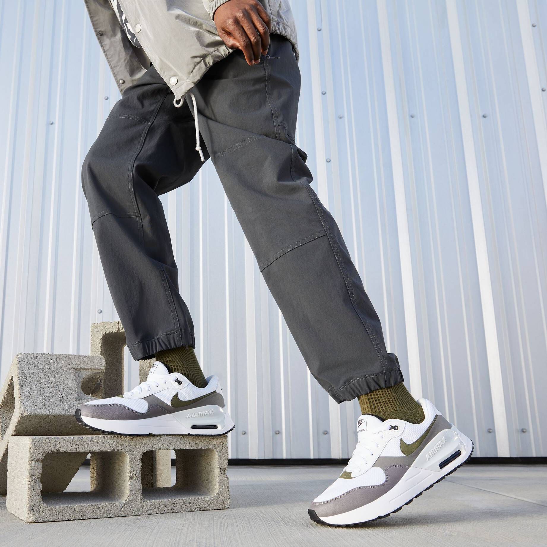 Herren Sneaker NIKE AIR MAX SYSTM