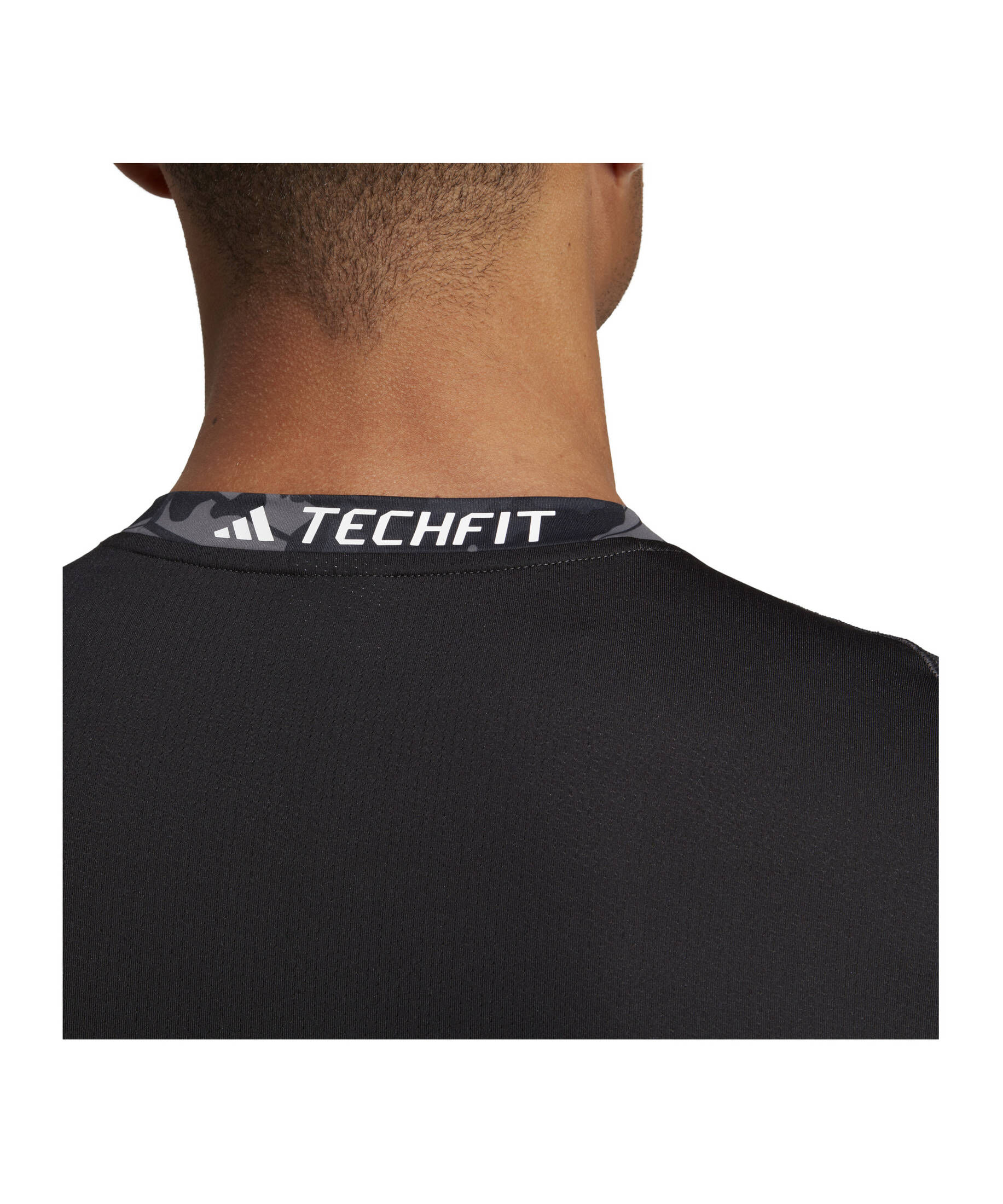 Herren Trainingsshirt TECHFIT ALLOVER PRINT