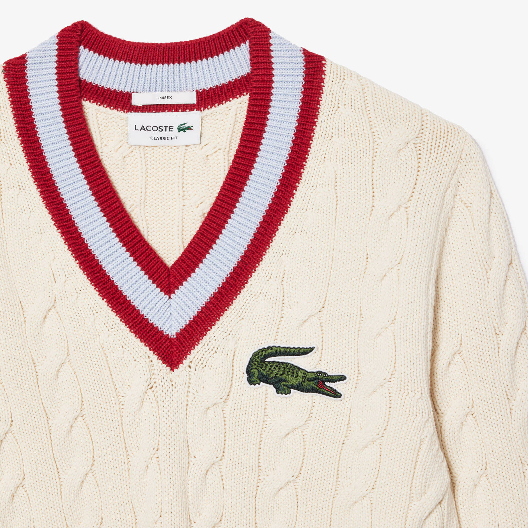 Strickpullover mit Zopfmuster